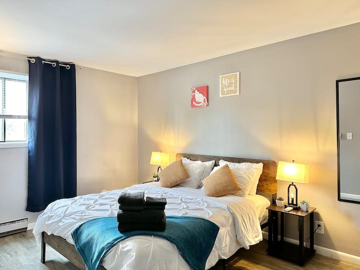 Fast Wi-fi/free Parking/casino/extended Stay - Naperville