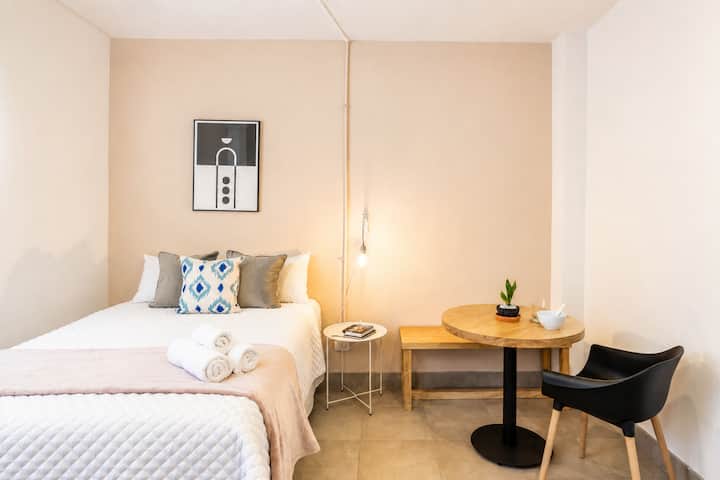 Modern Studio For Two Guests - Guatemala