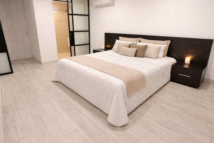 King Suite | 2 Salas | San Fernando, Ubicación Top - Cali