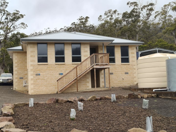 Retreat On Russell Street - Triabunna