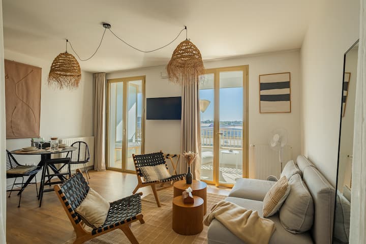 Petite ÎLe | Grand Studio Lumineux Avec Balcon - Nantes