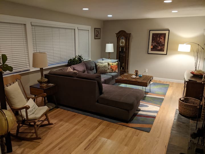 Mid-century Home In Vancouver - ポートランド, OR