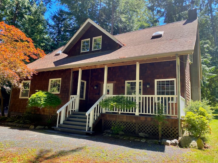 The Bledsoe House - King Room #2 - San Juan Islands, WA