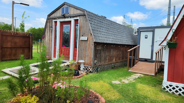 Bunkhouse On Working Horse Rescue - Broken Arrow, OK