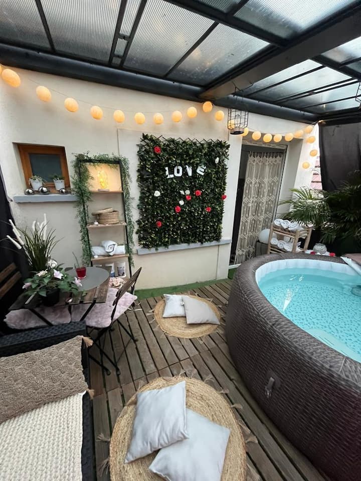 Love Room Avec Jaccuzi - L'Isle-Adam