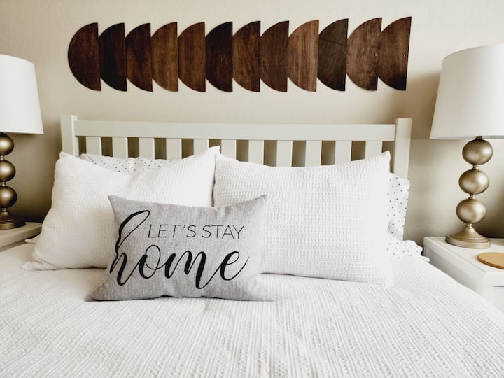 Large 3br-3b/ Garage/ Xtra Parking - Salida, CO