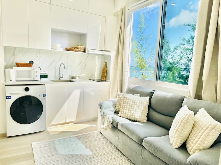 Lazzlla 1br Spacious Beachside Oceanview Apartment - Maldivas