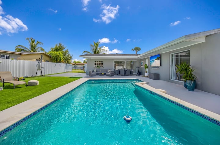 Hard Rock Stadium 5 Min Home Pool Retreat - Miramar, FL