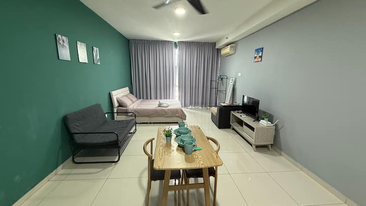 Seri Kembangan Zeva Studio Near Mrt Equine - Puchong