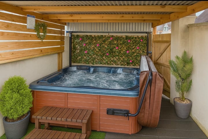 Little House With A Tub - Northern Ireland