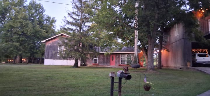 The Little House - Cookeville, TN