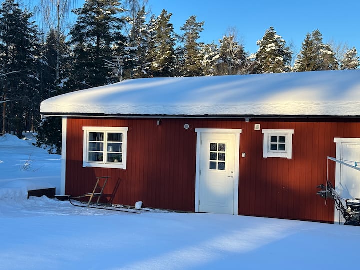 Mysig Stuga Med Bastu. Nära Till Romme Alpin. - Borlänge