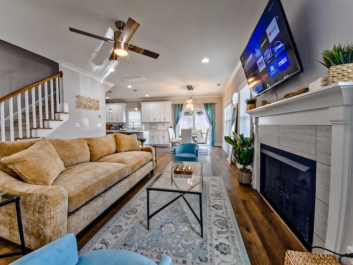 Charlotte Oasis 4br/2.5ba - Charlotte, NC