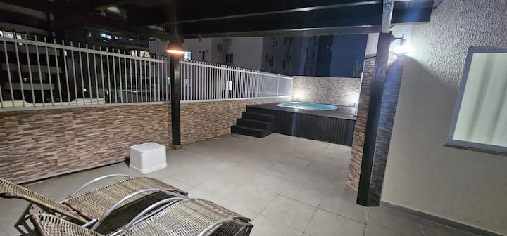 Apto Com Piscina Privativa. - Itapema