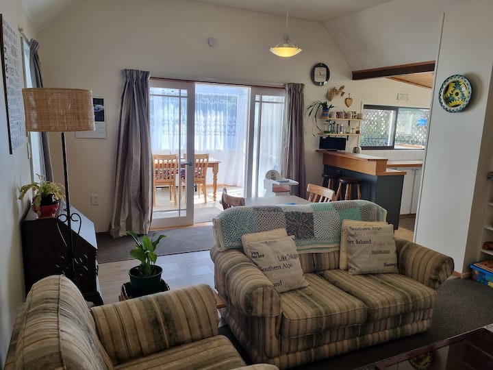 Pictons Home Away From Home - Picton