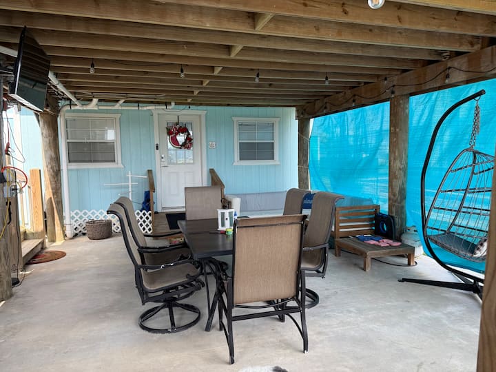 Sea Shed - Crystal Beach, TX