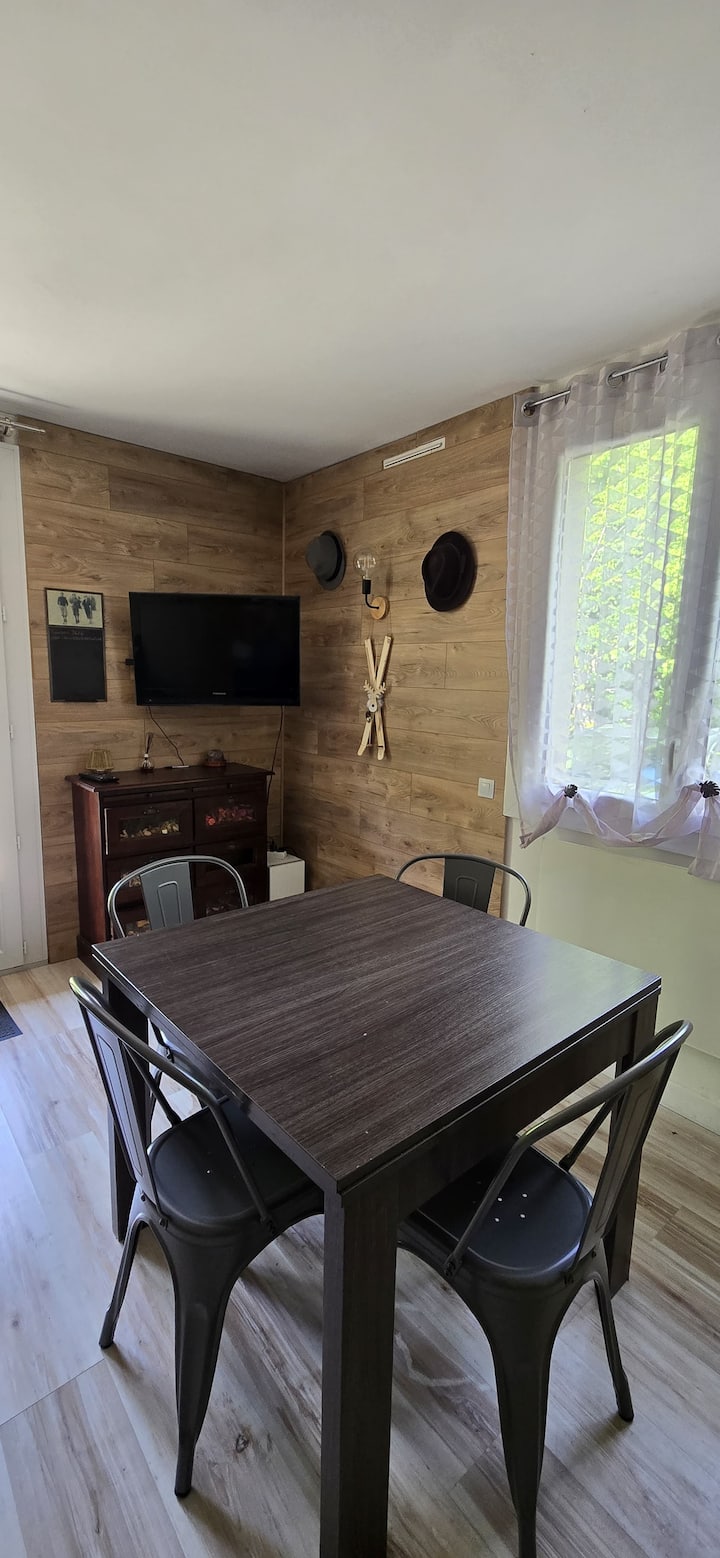 Studio Cosy Face Au Lac D’orgeix - Orlu