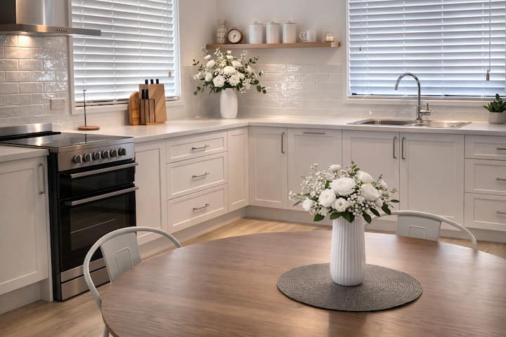 Pandora Place - Lightning Ridge