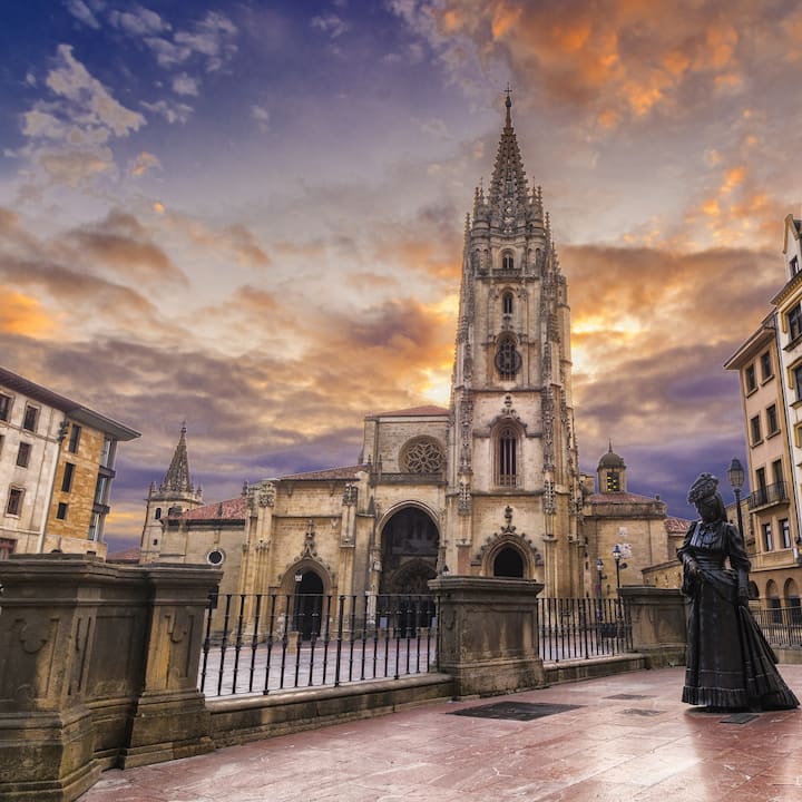 Dúplex Casco Histórico-catedral Parking Incluido - Oviedo
