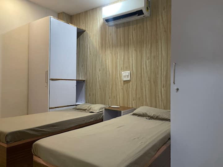2 Bhk Flat With Wifi And Lift South Delhi - Nueva Delhi