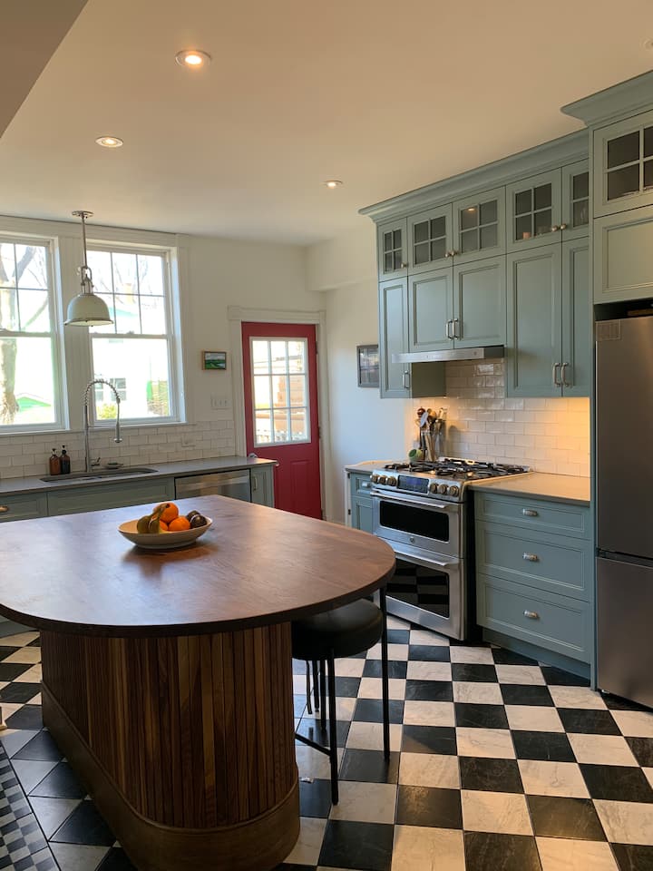 Central Home In Halifax - Halifax, NS, Canadá