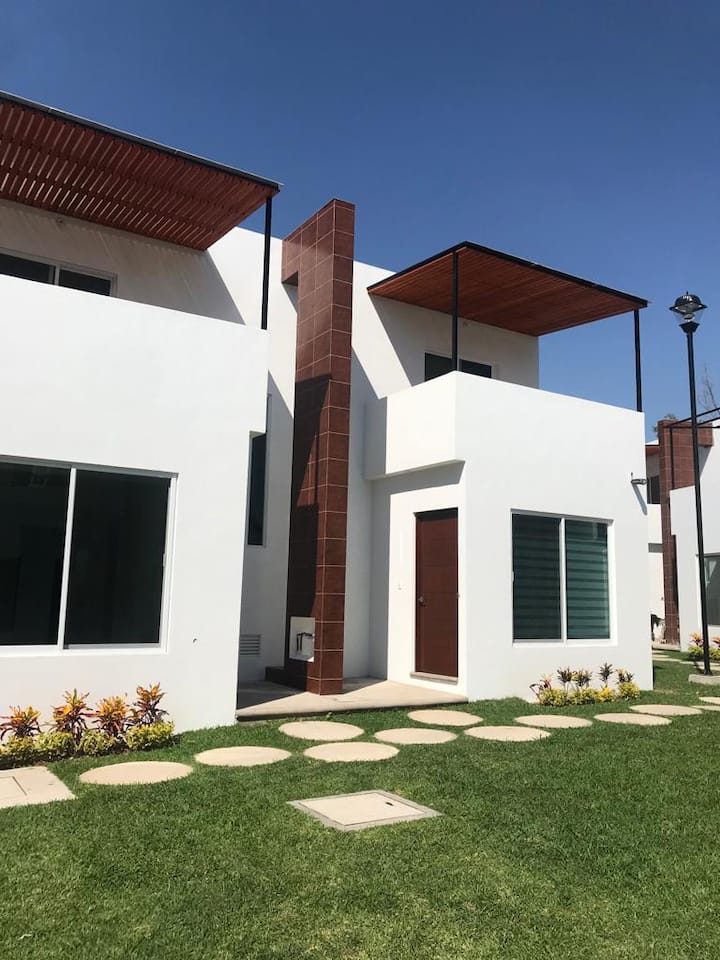 Acogedora Casa Con Alberca - Cuernavaca