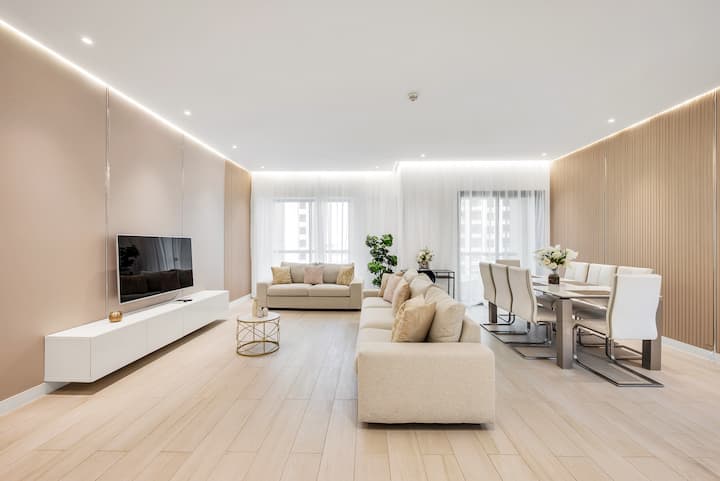 #S1 Beachfront 4br | Spacious Stay With Comfy Beds - Dubai