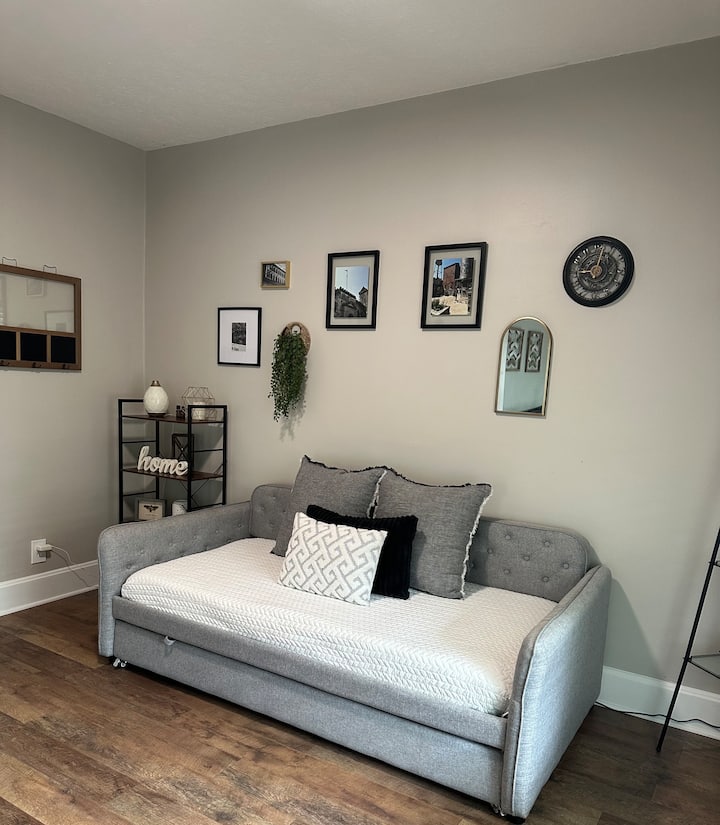 Our Home Close To Downtown And Fountain Square - Indianapolis, IN