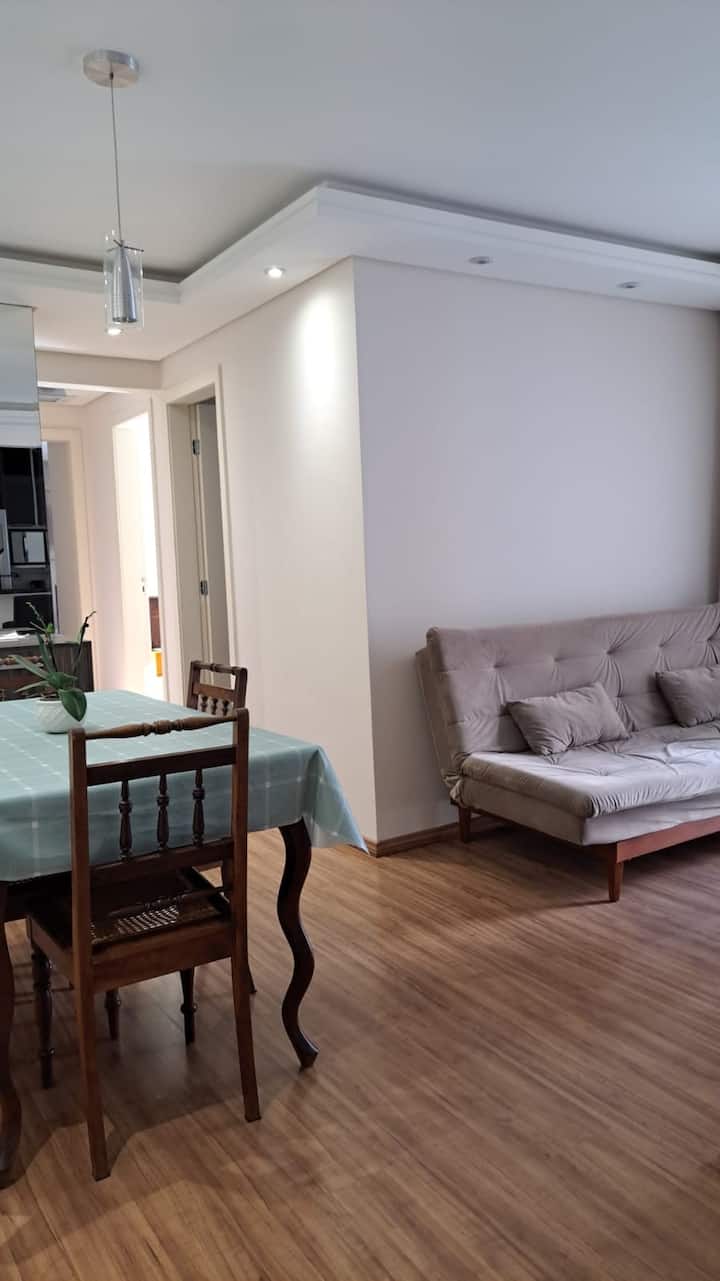 Apartamento Funcional,2 Quartos+gar. No ÁGua Verde - Curitiba
