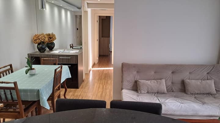 Apartamento Funcional,2 Quartos+gar. No ÁGua Verde - Curitiba