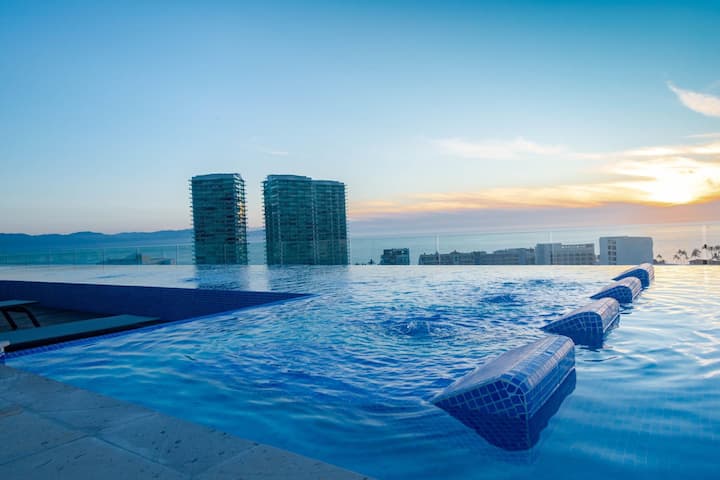 1303zoho Rooftop Pool - View - Game Room Cine - Puerto Vallarta
