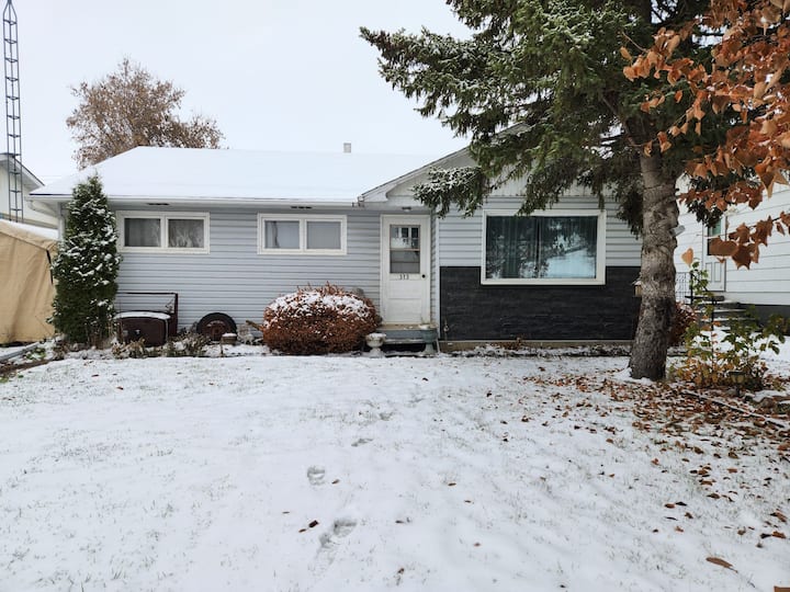 Family Home In Swan River 3br 4 Beds - Swan River
