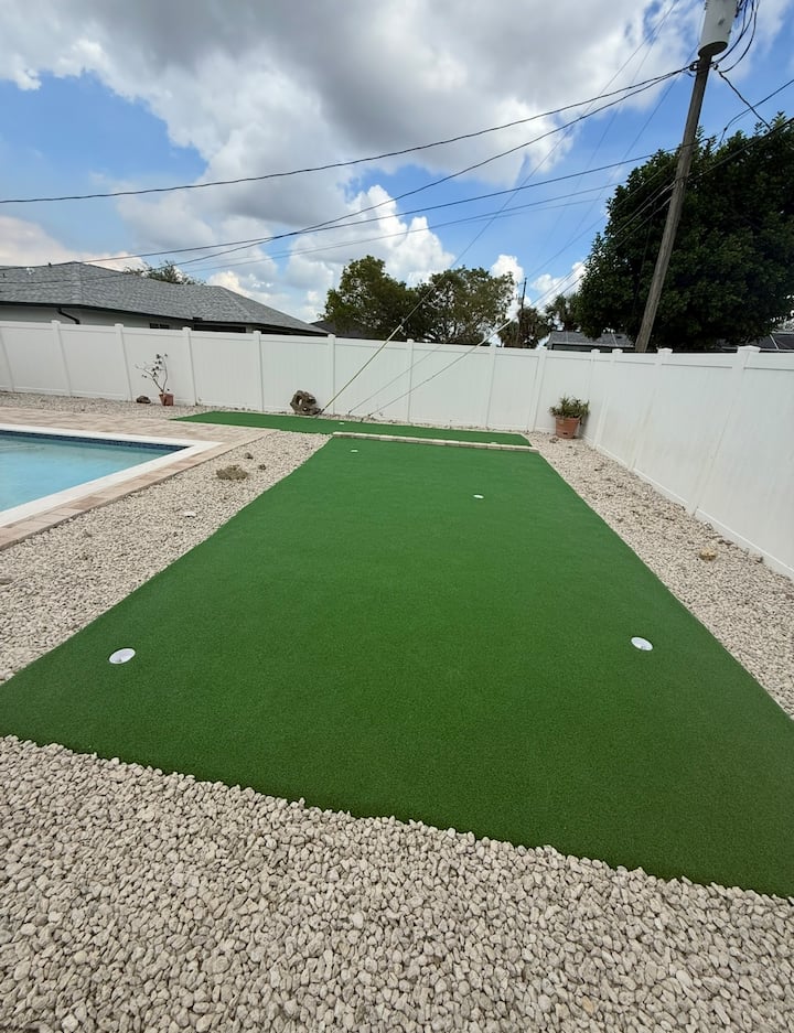 Putt Putt House 4 Beds/2baths/heated Pool/jacuzzi - North Fort Myers, FL