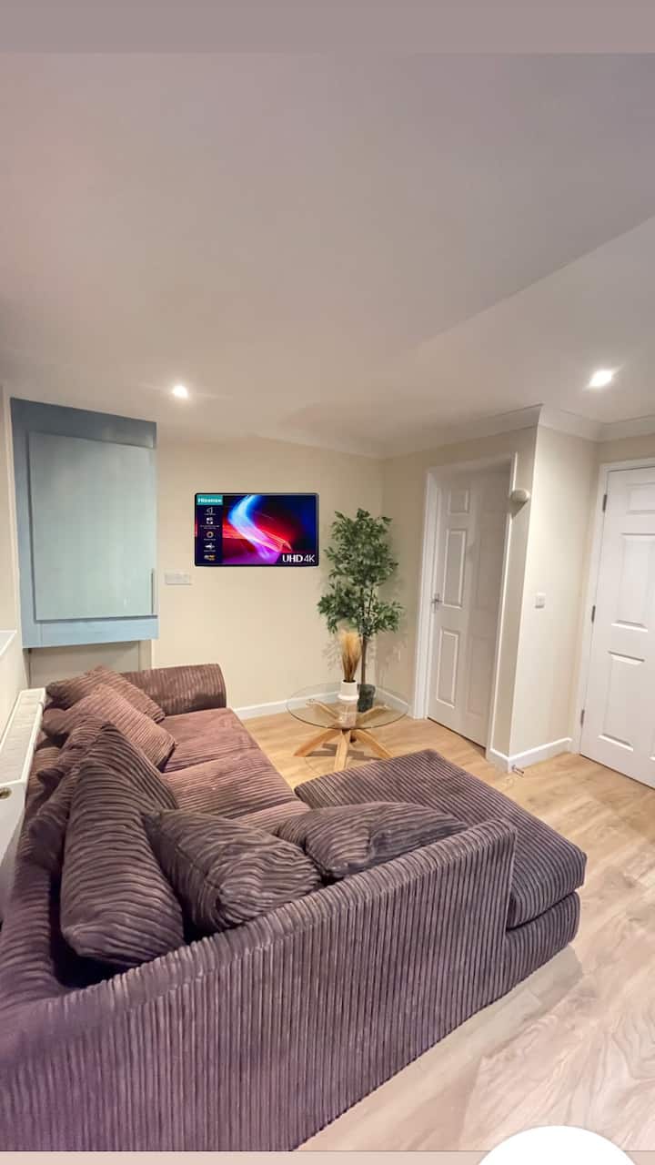 Sunny Double In Relaxing Home - Ipswich