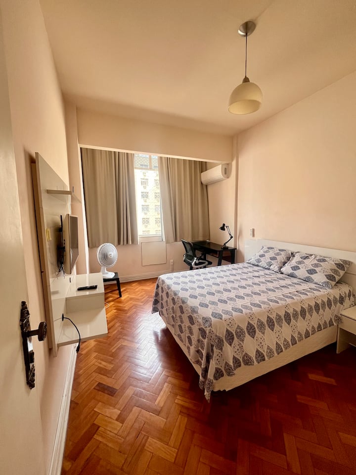 Apartamento Em Copacabana - Rio de Janeiro