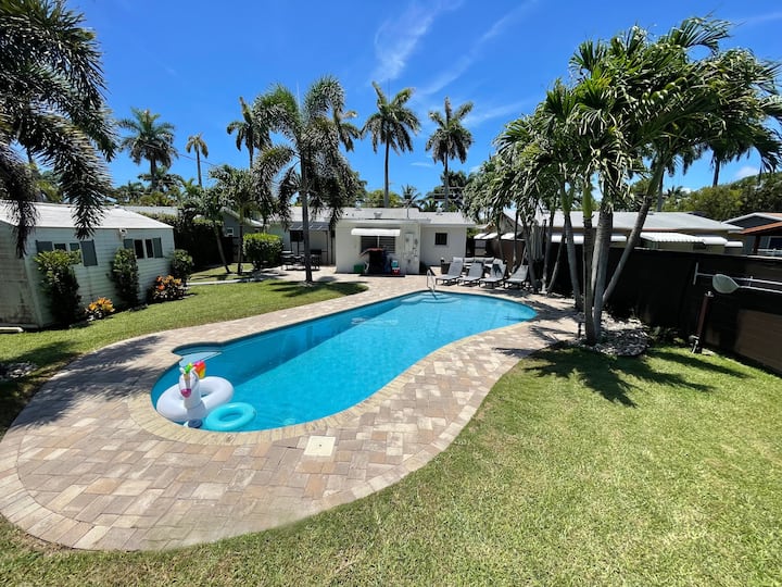Theseabreeze/heatedpool/veryclosetobeach/fll&port - Hollywood, FL