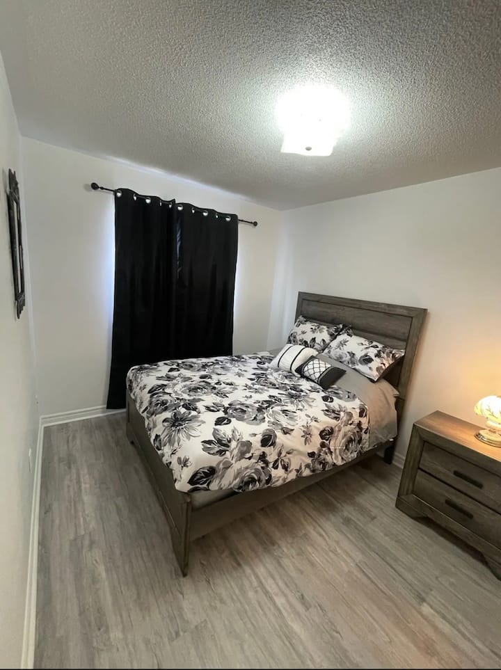 Main Unit Barrie - Barrie