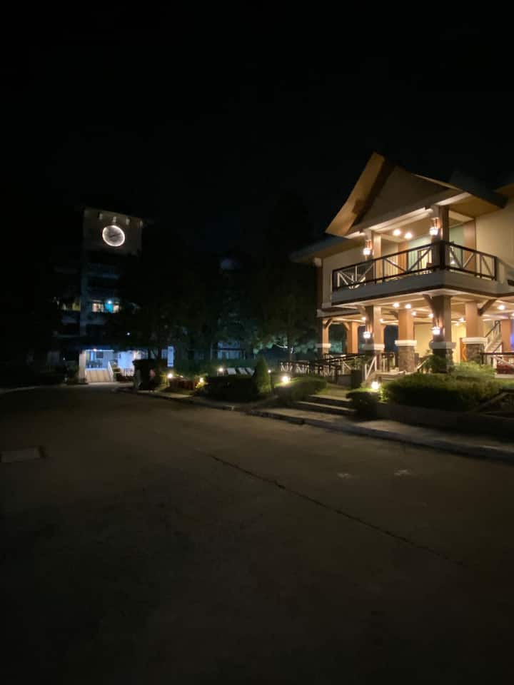 Basic Studiotagaytay Pinesuites (Zencribs) - Philippines