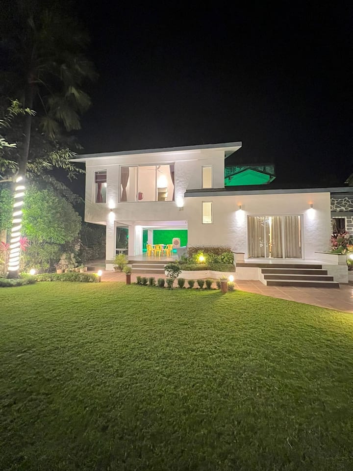 Mount Bungalows-3br Pvtpool Lawn - Lonavla