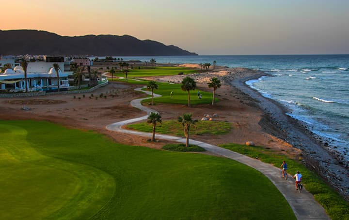 Luxurious Golf And Sea View 2 Bedroom Apartment - Oman