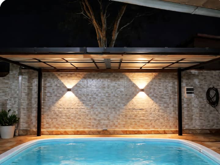 Casa C/piscina Aquecida P/grupos - Perequê - Ubatuba