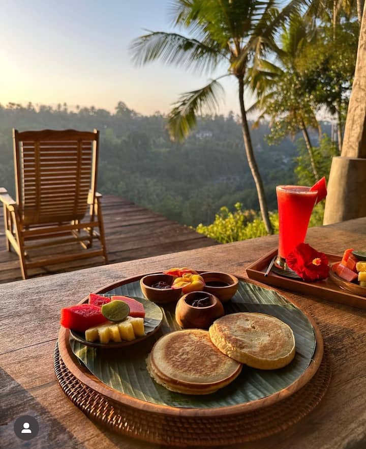 Zen Hideaway 1: Wabi-sabi Teak House & Sunrise - Bali