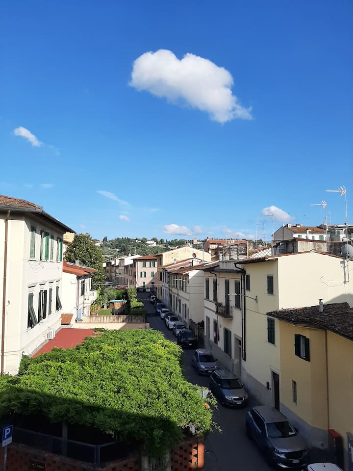 A Due Passi Dal Centro - Free Private Parking - Florence