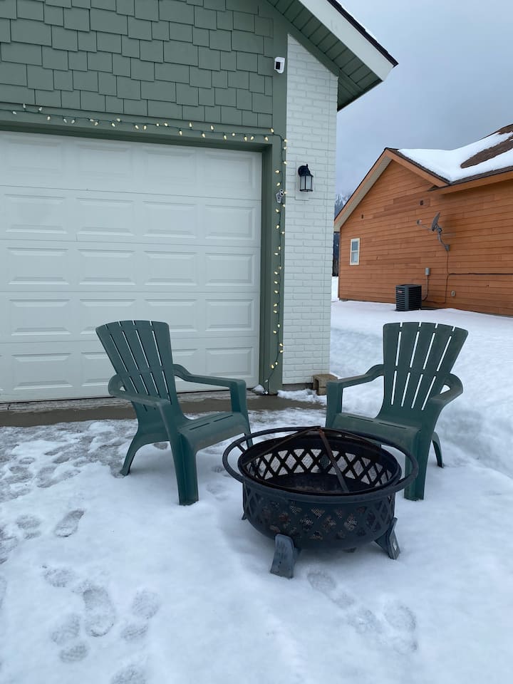 Cozy Mountain Cottage - Donnelly, ID