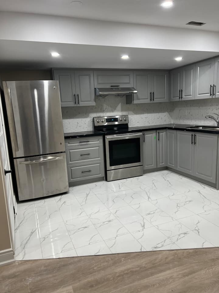 Live With Us And Enjoy Your Trip - Brantford