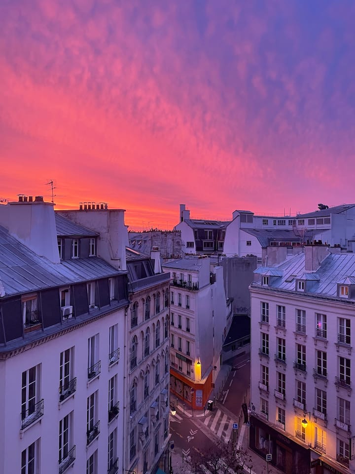 Un Nuage Au Cœur De Paris – Vue Toits & Ciel - París