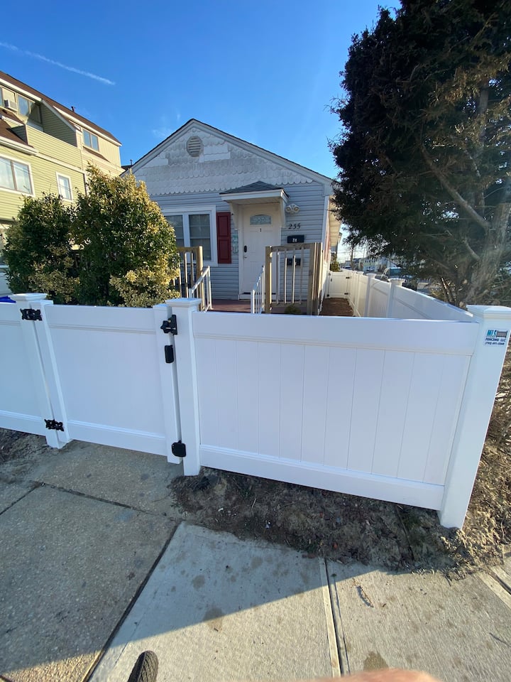 The Surf-side House - Toms River, NJ