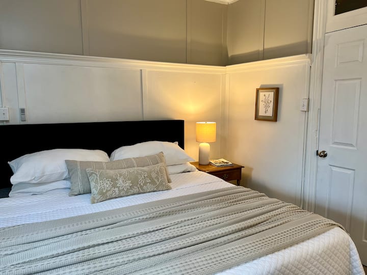 Oak St. Retreat; King Bed Close To Downtown! - Indiana, PA