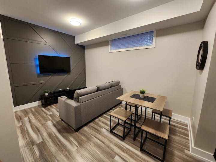 Luxurious 2 Bedroom Condo - Niagara Falls