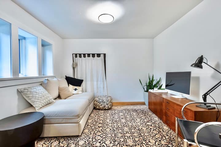 Private Guest Floor With Kitchenette Pets Welcome - Vancouver